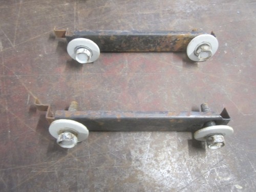 63 64 65 66 MOPAR A BODY TRUNK LID HINGE RETAINER MOUNT BRACKETS W ...