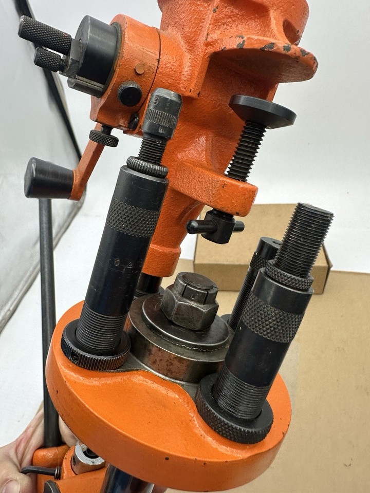 Lyman Tru-Line Jr Turret Reloading Press 4-Hole With 55 Ideal Powder ...