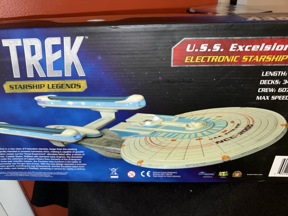 U.S.S Excelsior NCC-2000 Star Trek Diamond Select Starship Legends Art ...