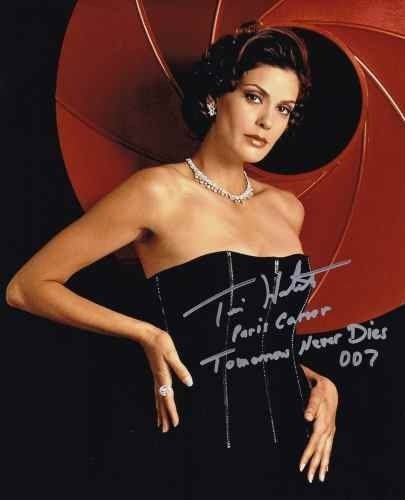 TERI HATCHER 007 JAMES BOND OFFICIAL 2022 SIGNED AUTOGRAPH PARIS CARVER ...