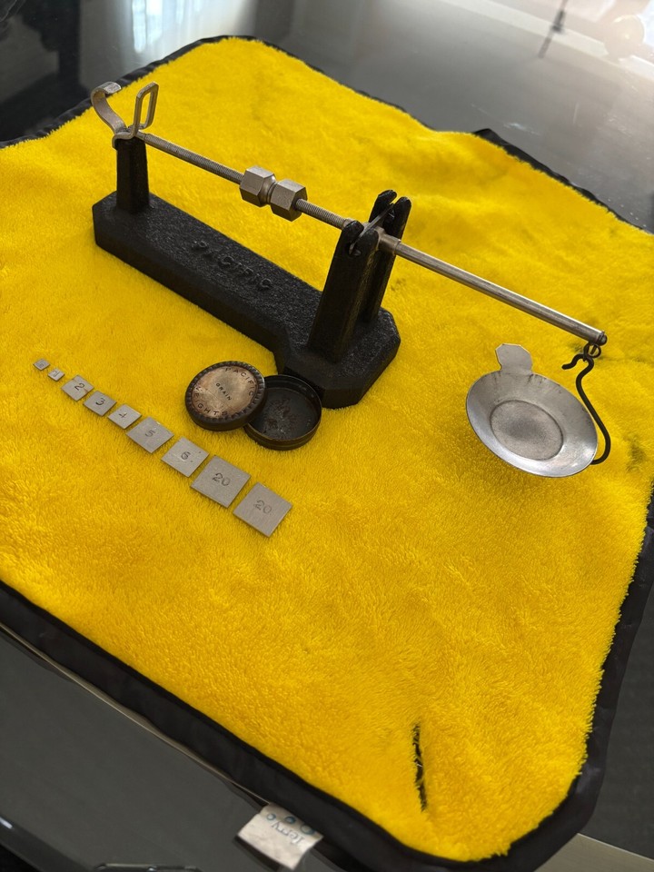 Vintage Pacific Black Powder Beam Scale w/ Counterweights - Measures ...