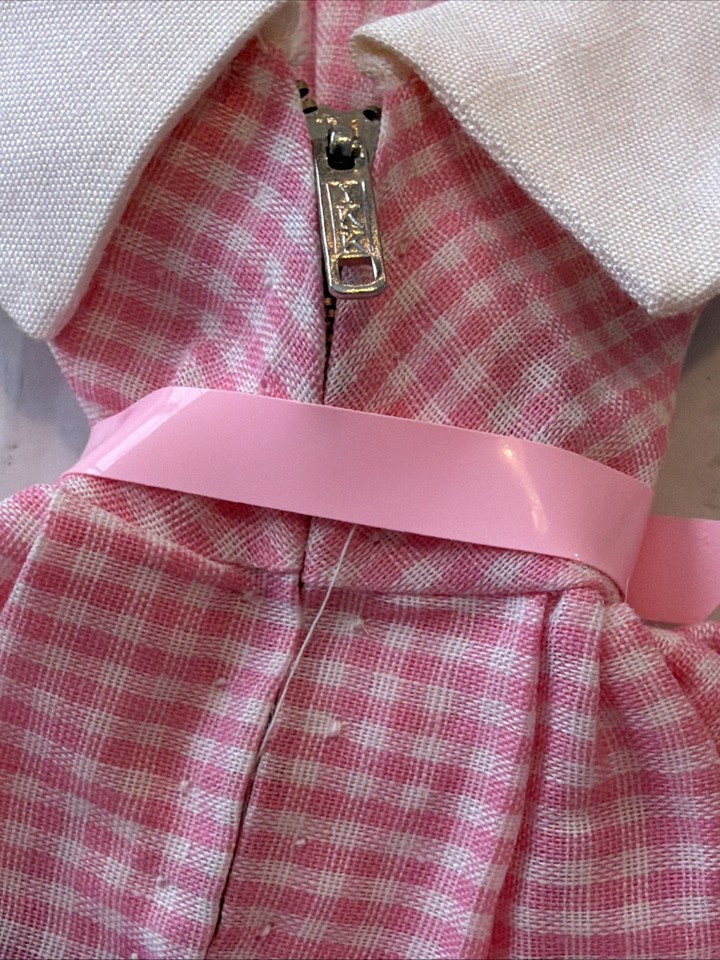 Vintage Barbie Dancing Doll #1626 Dress, Record Player, Shoes, Very ...