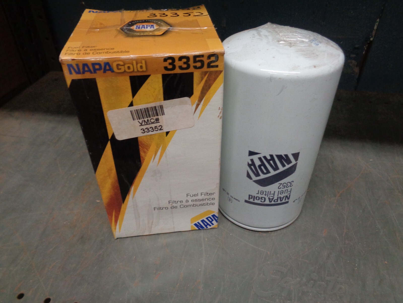 NAPA 3352 - Cross reference oil filters
