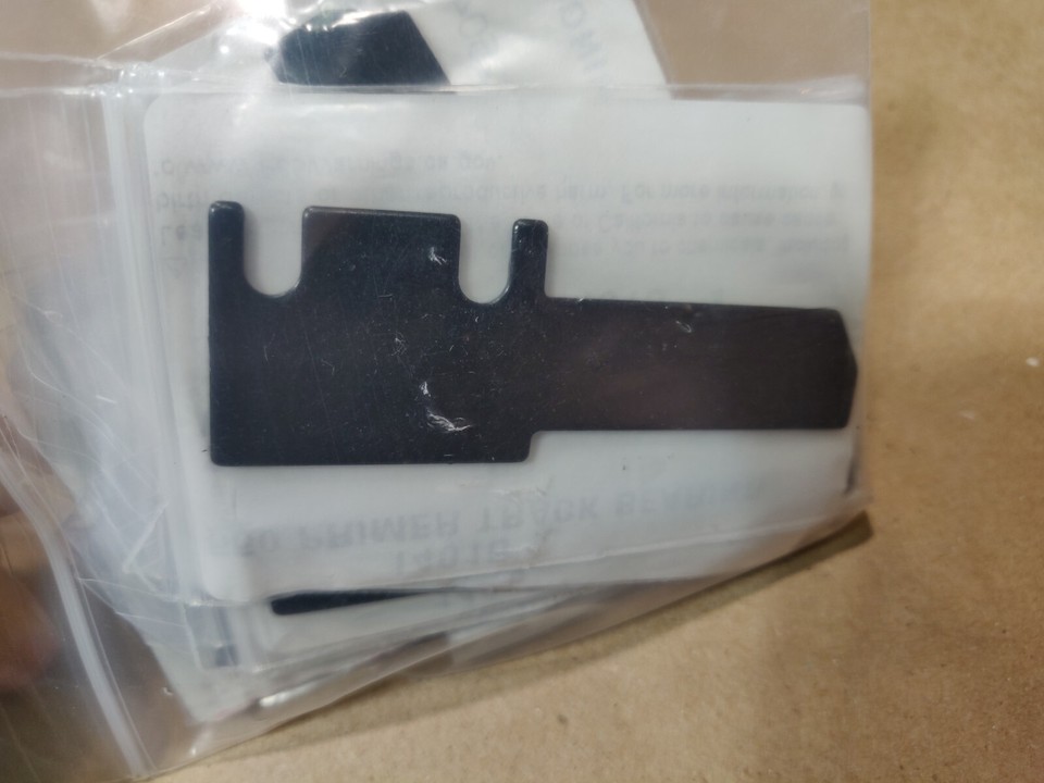 Lot Of 24 Dillon 550 Parts, 13684 & 13743 Shell Plate, 14015 Primer ...