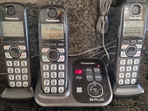 LOT of 3 Set Panasonic Cordless Phone KX-TGA470 w/ Charging Dock ...