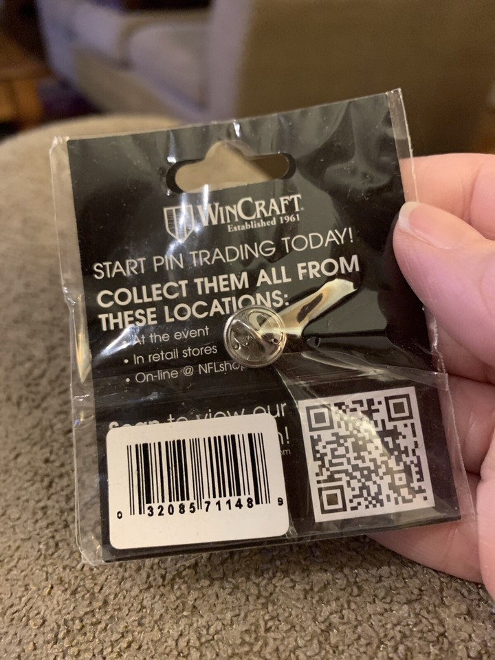 Super Bowl LII Rowing Silver Tone Lapel Pin (GW5) | eBay