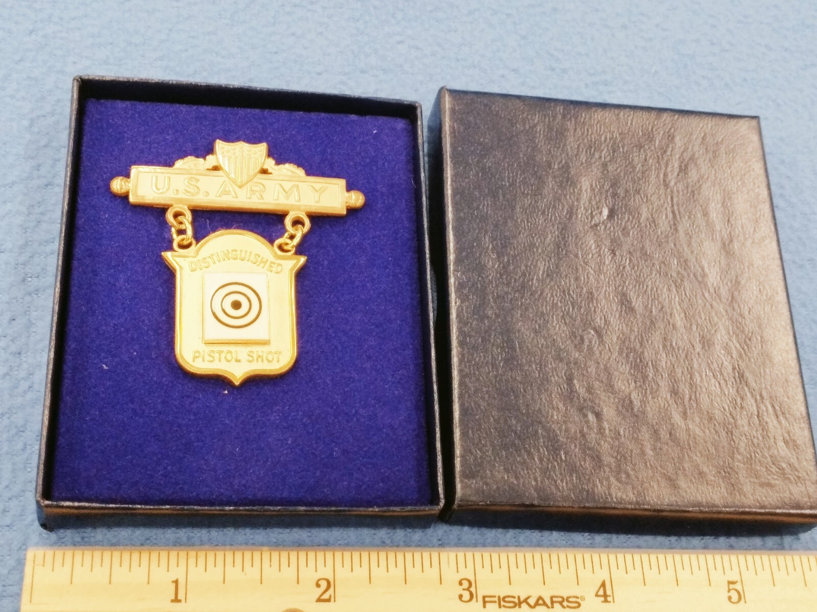 US Army Distinguished Pistol Shot Gold Competition Badge Medal - BOXED ...