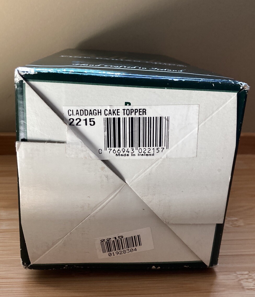 Claddagh Cake Topper Guide To Wedding Cake Toppers