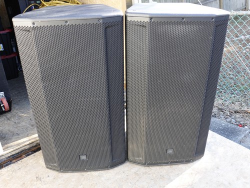 JBL SRX835P 15" Three-Way Bass Reflex Self-Powered System - Black (PAIR ...