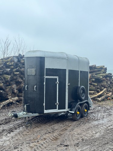 Ifor Williams HB505R Two Horse Trailer Ready For Work | Delivery ...