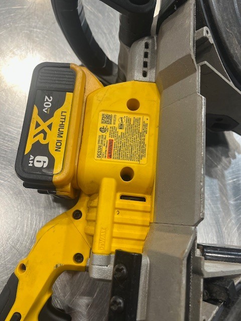 DEWALT DCS374B 20V MAX Portable Deep Cut Band Saw - Black/Yellow ...