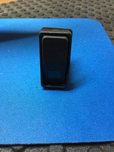 Lot of 12 Caring Technologies V4D1 20A 12V 0909R Rocker Switches FREE ...