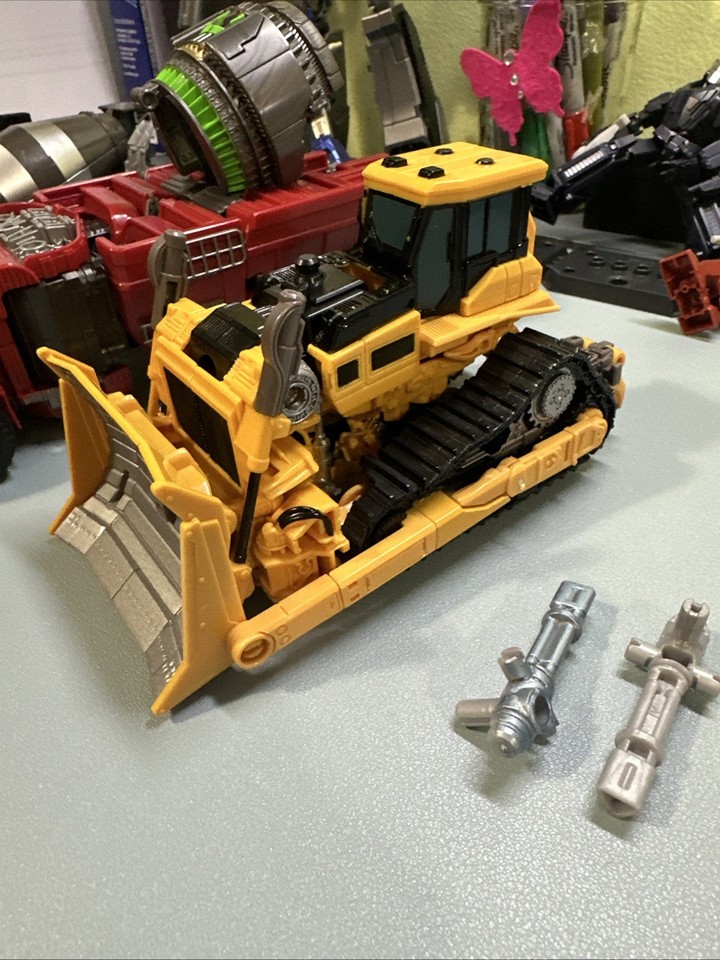 Studio Series Set Of Four Constructicons Mixmaster, Overload, Scavenger ...