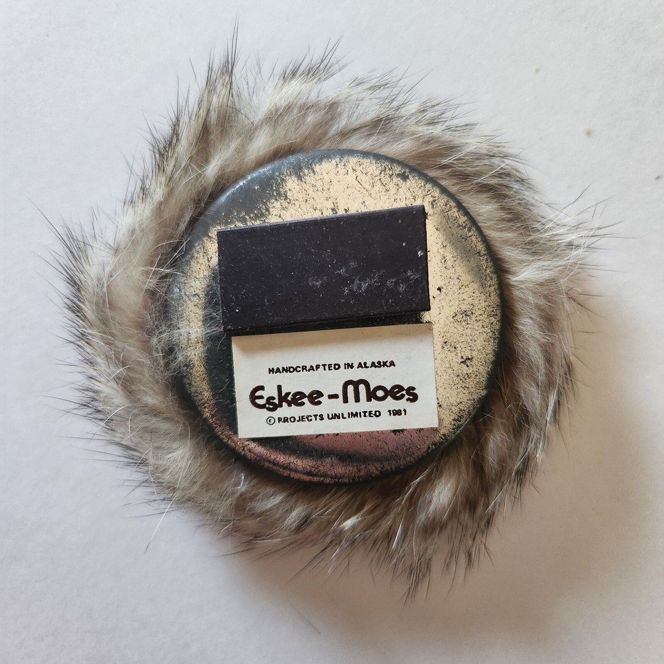 Eskee-Moes Eskimo Fur Face Inuit Native Souvenir Magnet 1980's Made In ...