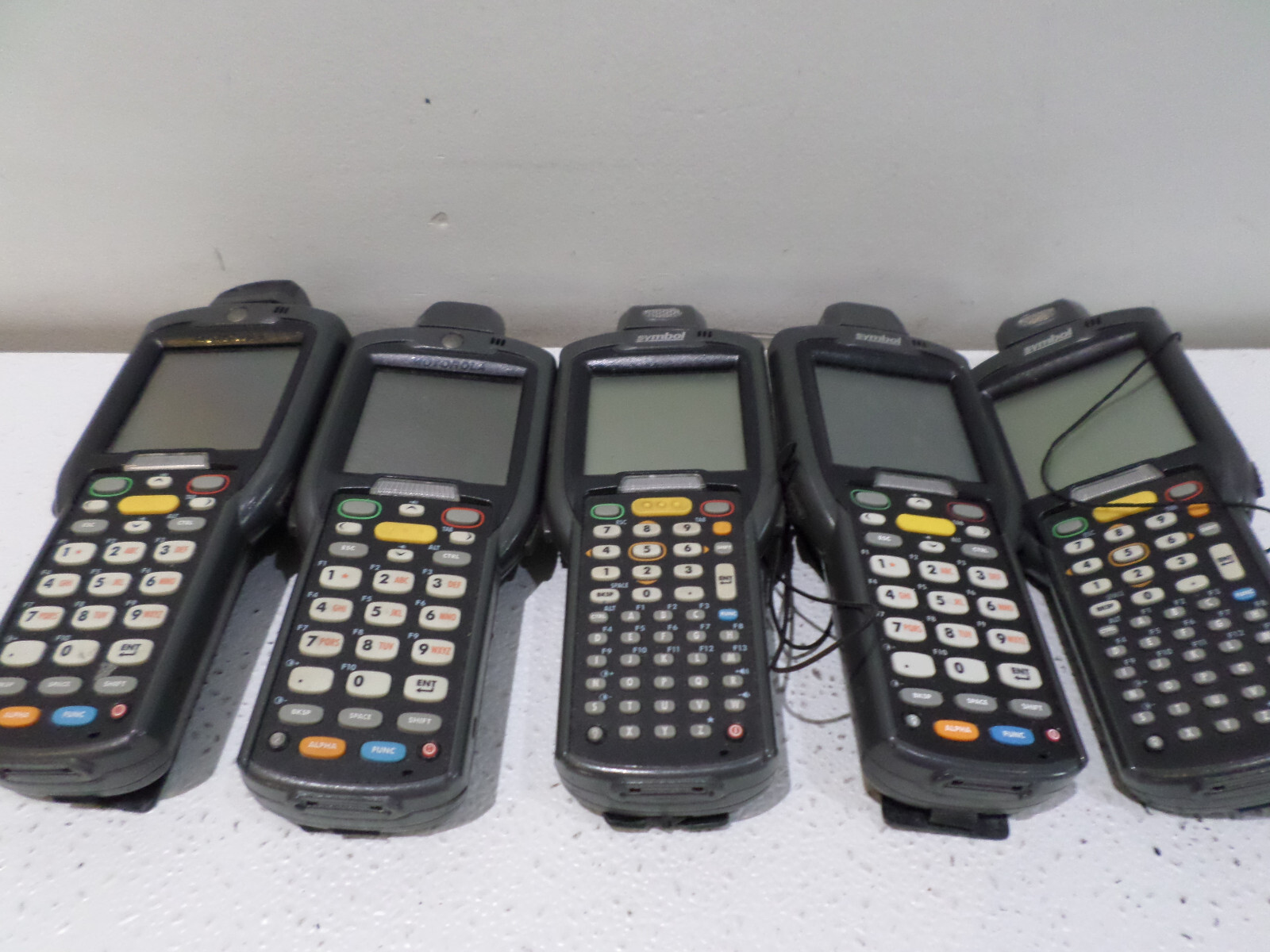 LOT OF 5 Motorola Symbol Mobile Computers - 3 x MC3090 and 2 x MC3000 ...
