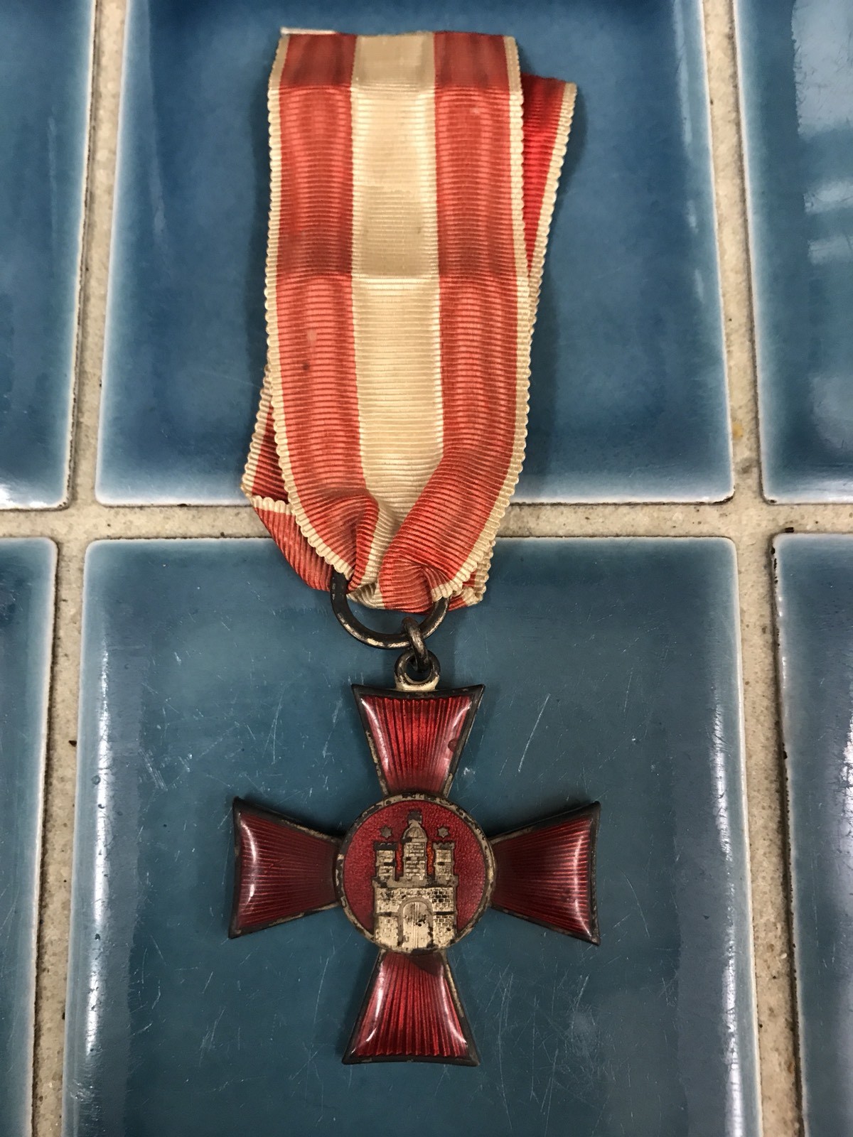 ORIGINAL GERMAN, WW1, HAMBURG HANSEATIC CROSS (IRON CROSS) MEDAL 1914 ...