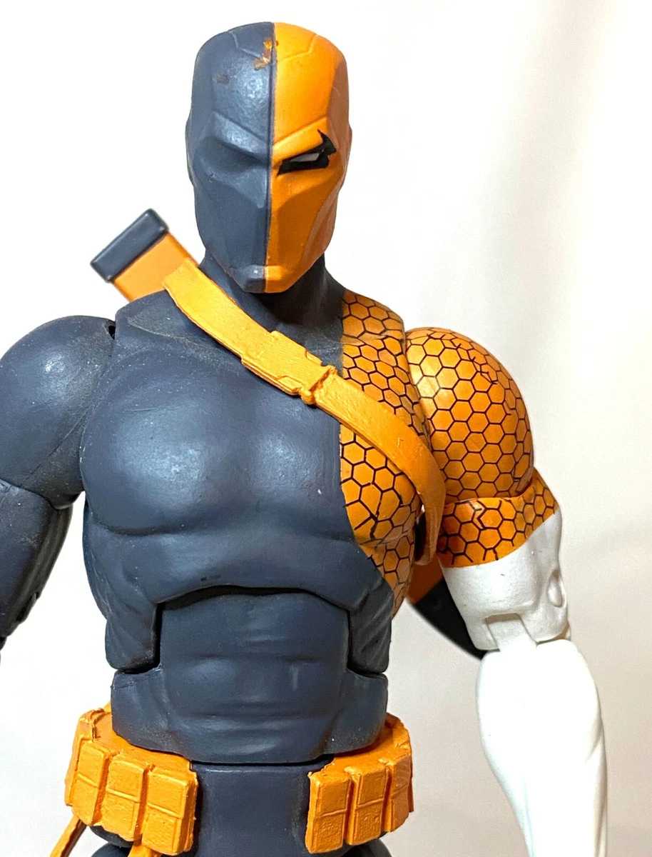Deathstroke Figure