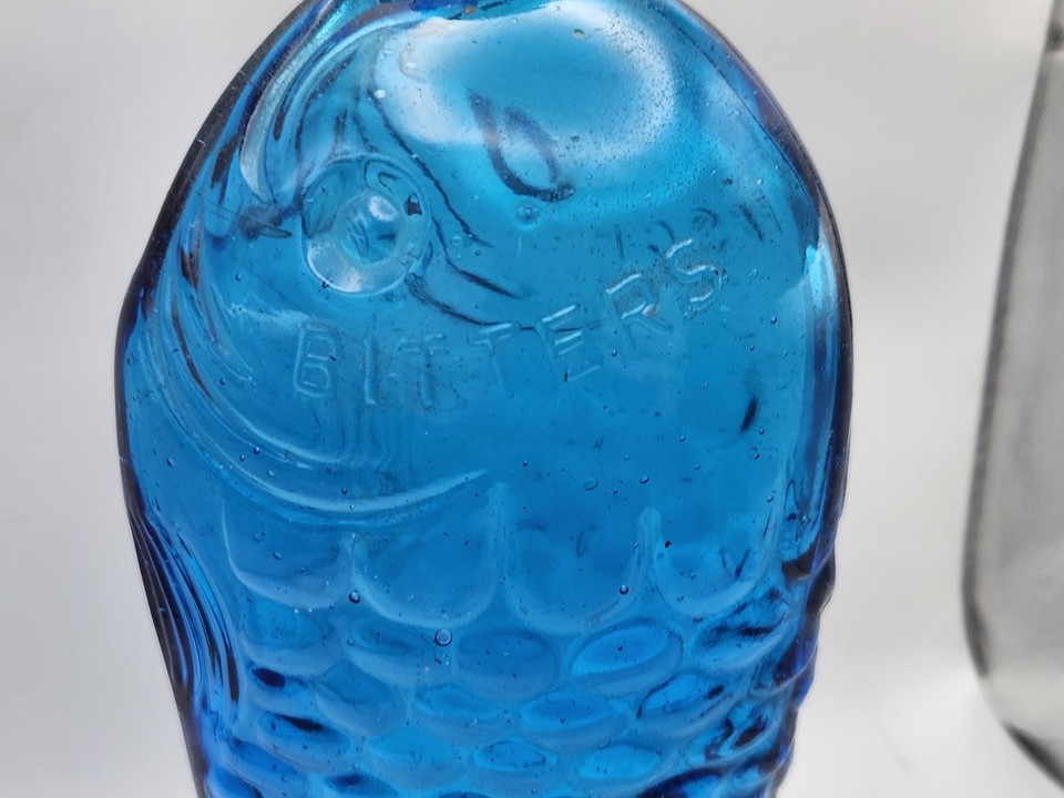 Vintage Wheaton Blue Glass Fish Shaped Bottle Dr Fisch's Bitters 7.5 ...