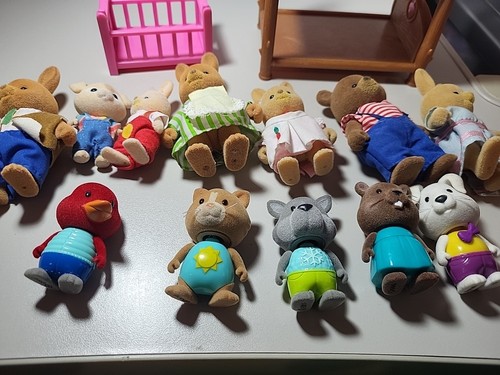 Lil Woodzeez & Calico Critters 14pc MIXED Lot Crib & Bed Bear Fox ...