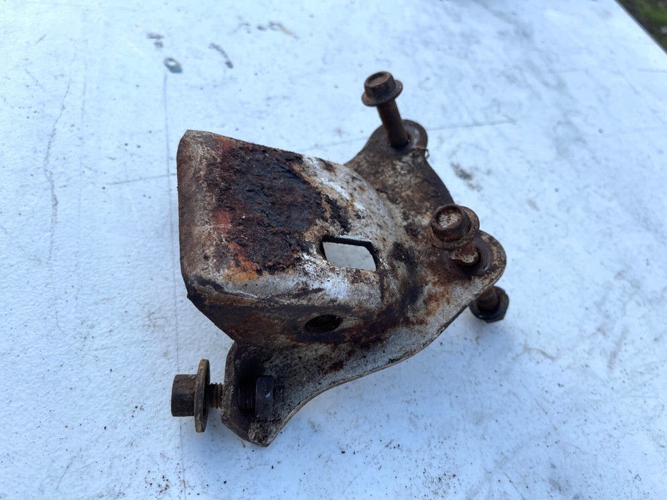 Ford Mustang II Frame Mount 1974 1975 1976 1977 1978 Mustang Motor ...