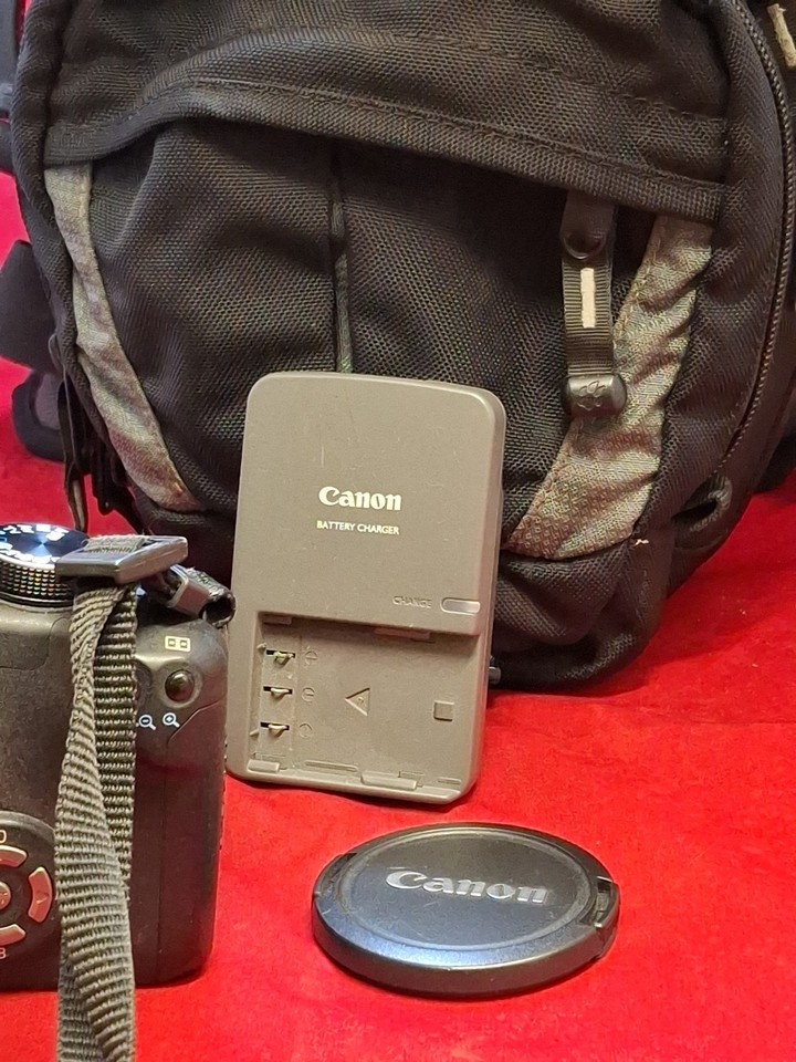 Canon 350D Digital Camera with EF-S 18-55mm Lens & Charger + Cf Card Kc ...