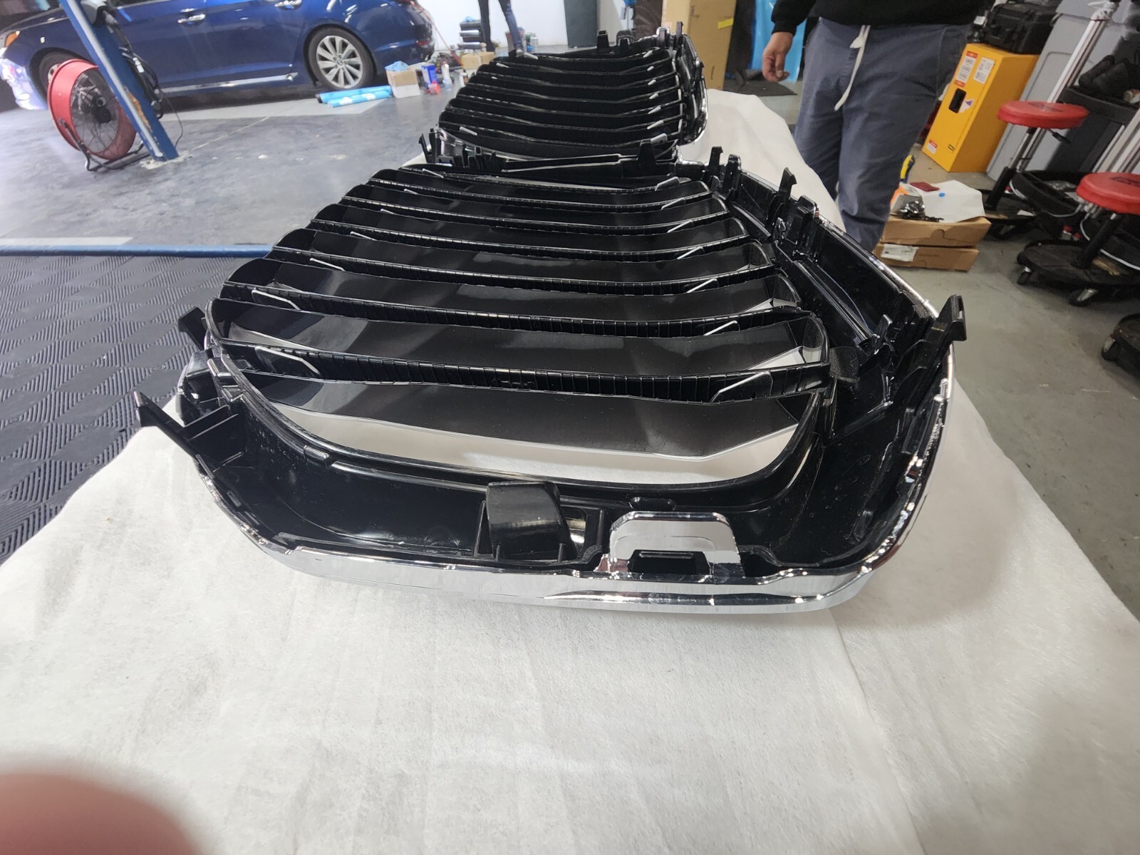 BMW X5 GRILLE SHUTTER 2019 2020 2021 GRAY OEM | eBay