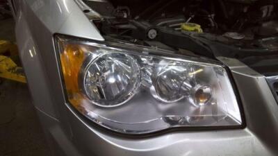 08 09 10 11 12 13 14 15 16 Chrysler Town And Country 3.6l RH Headlight ...