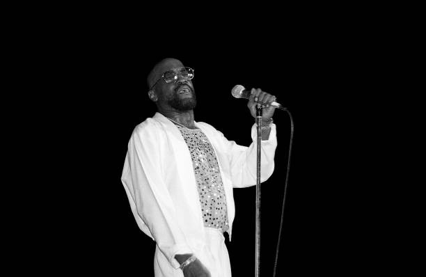 Singer Billy Paul performs at the Regal Theater in Chicago Illinoi- Old ...