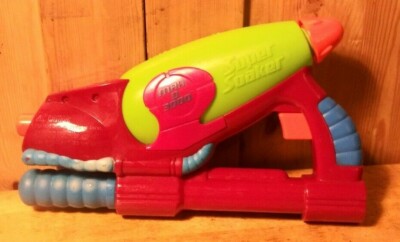 SUPER SOAKER MAX D 3000 BY LARAMI / HASBRO. PUMP ACTION SQUIRT GUN. | eBay