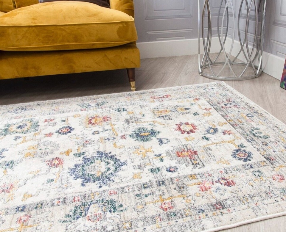 Bright Vintage Style Rugs Cream Neutral Faded Old Style Large Modern ...