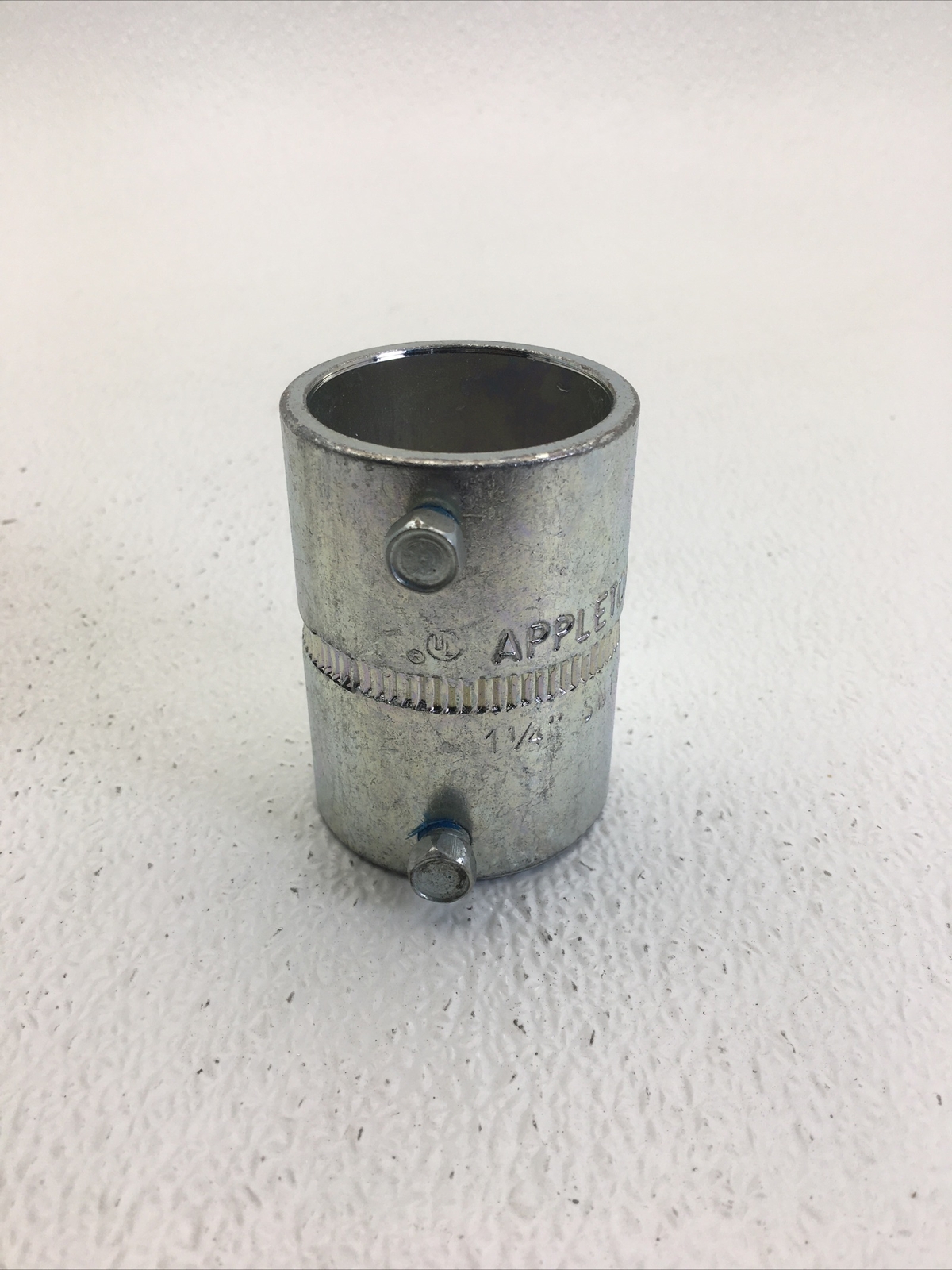 SNTCC-125 APPLETON 1-1/4" SET SCREW RIGID THREADLESS COUPLING | eBay