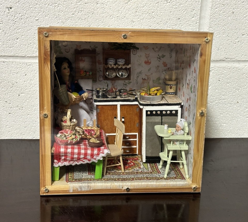 Vintage Diorama / Miniature Illuminated Dolls Kitchen Display | eBay UK