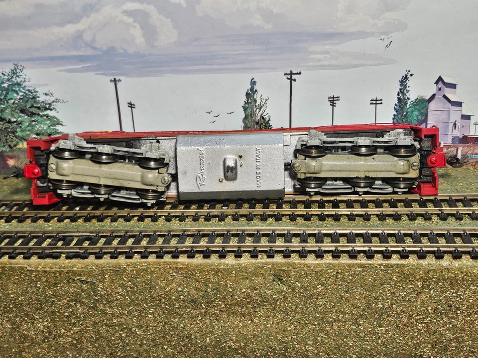 AHM/Rivarossi Ho 6 Axle U25C locomotive, Re-lettered Santa Fe ...