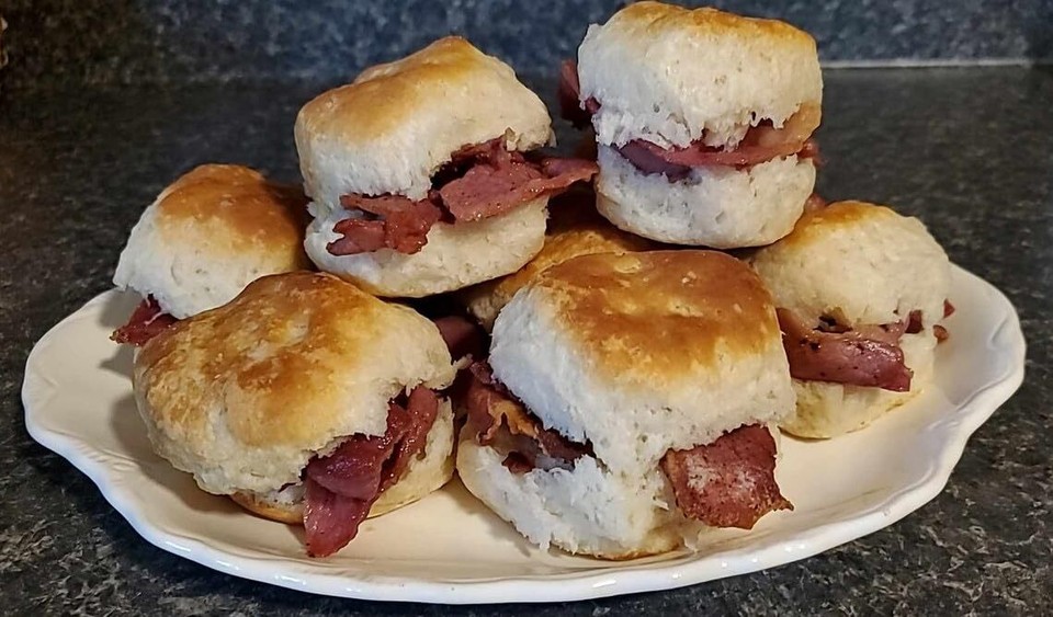 Dan'l Boone Inn Brand Country Ham Biscuit Cut 5-3oz Packs | eBay