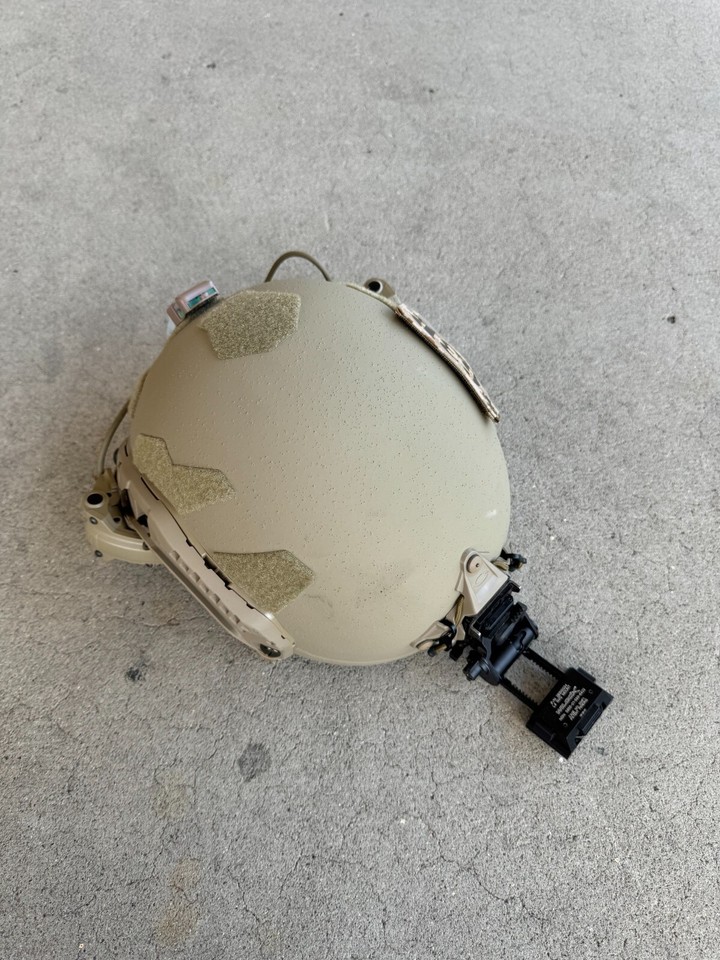 Ops Core Fast XR Tan Helmet XL w/ AMPS, Wilcox G24, IR V Lite, and AOR1 ...