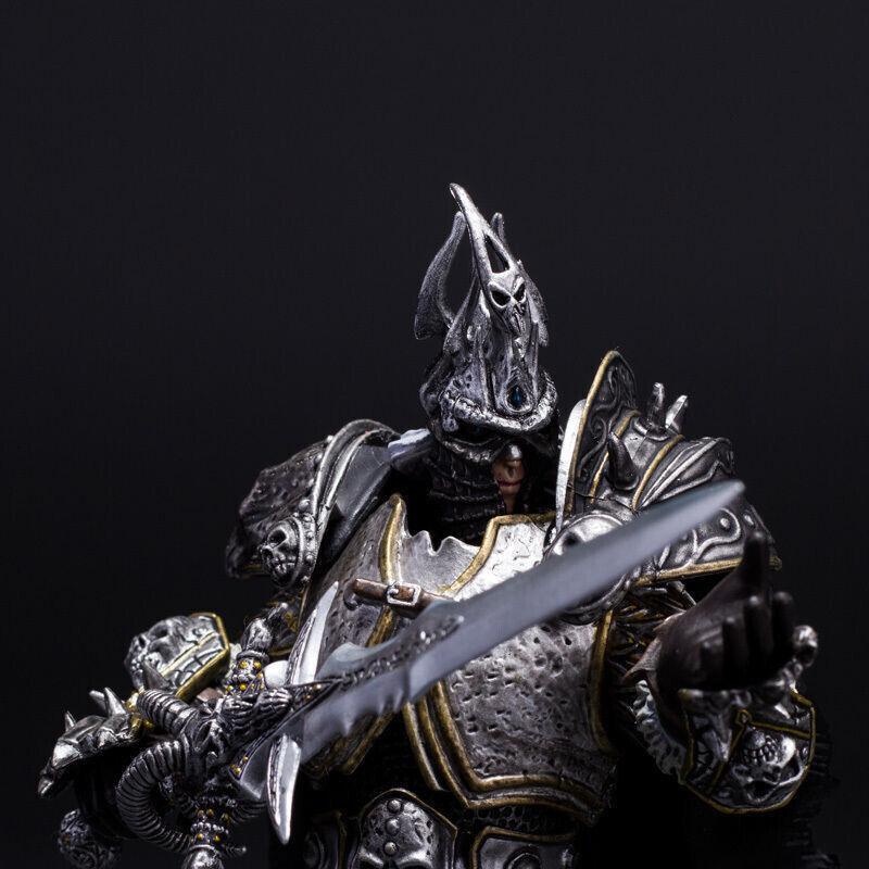 World of Warcraft WOW Deluxe Collectible Figure: The Lich King-Arthas ...