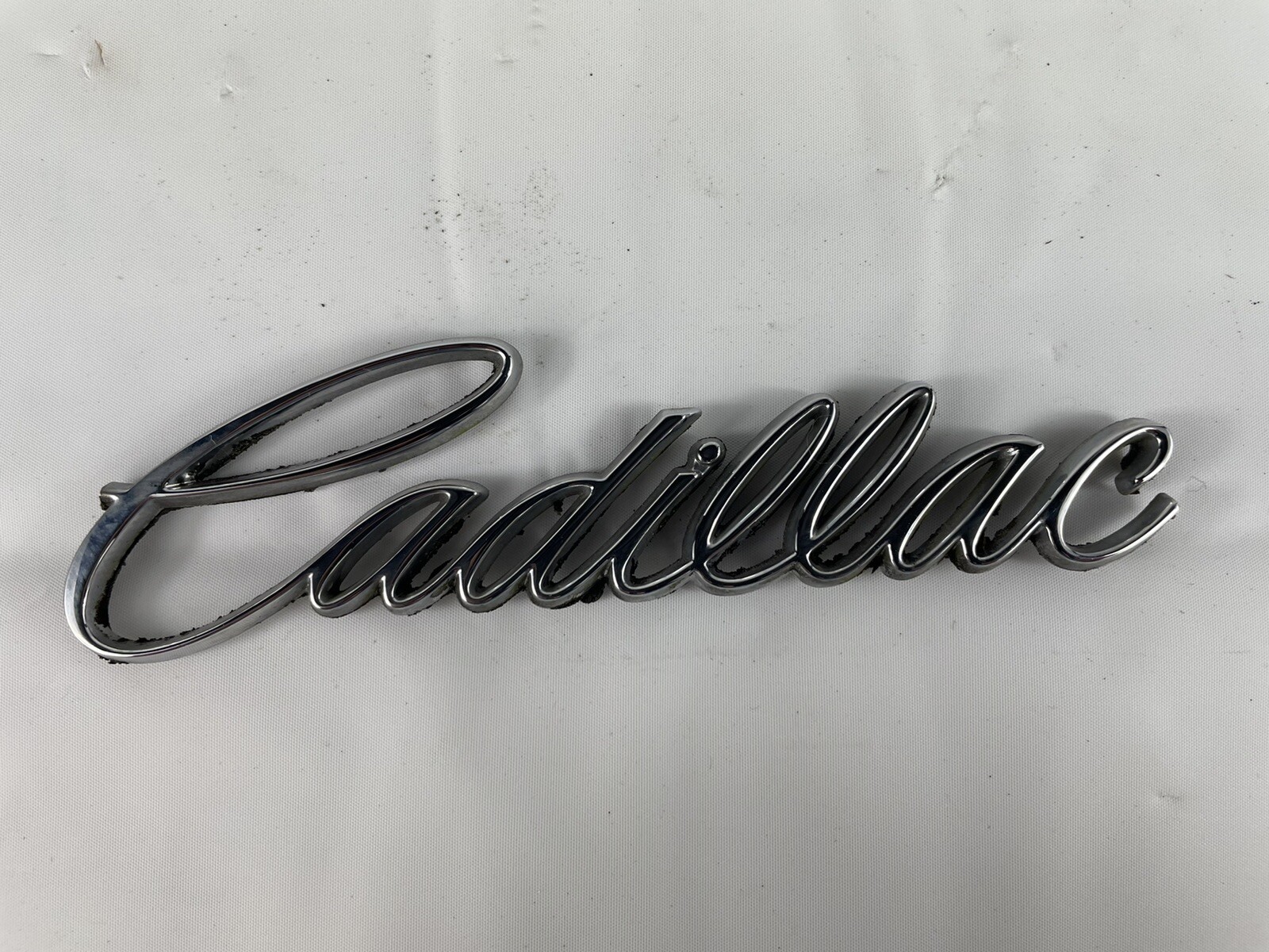 OEM 2007 Cadillac DTS Rear Trunk Emblem Letters Cursive | eBay