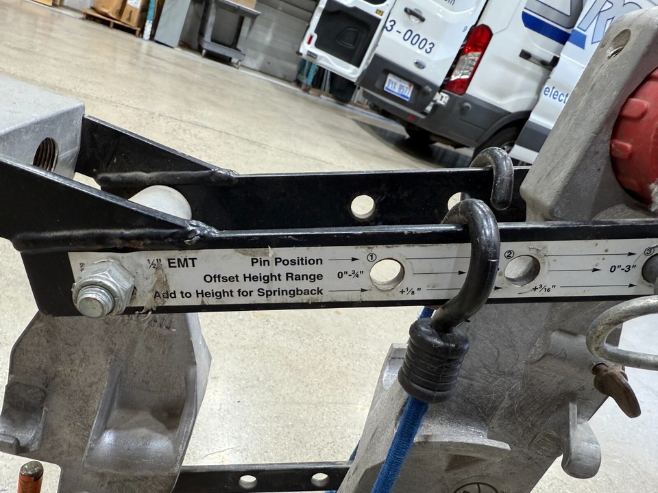 NO-DOG OFFSET BENDER FOR BENDING 1/2 IN EMT, IMC, RIGID AND 3/4 IN EMT ...