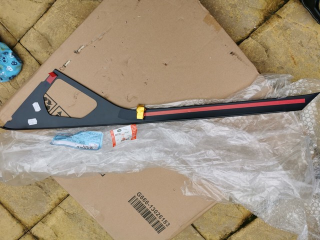 Genuine Land Rover Left Hand a Post Finisher - LR015014 for sale online ...