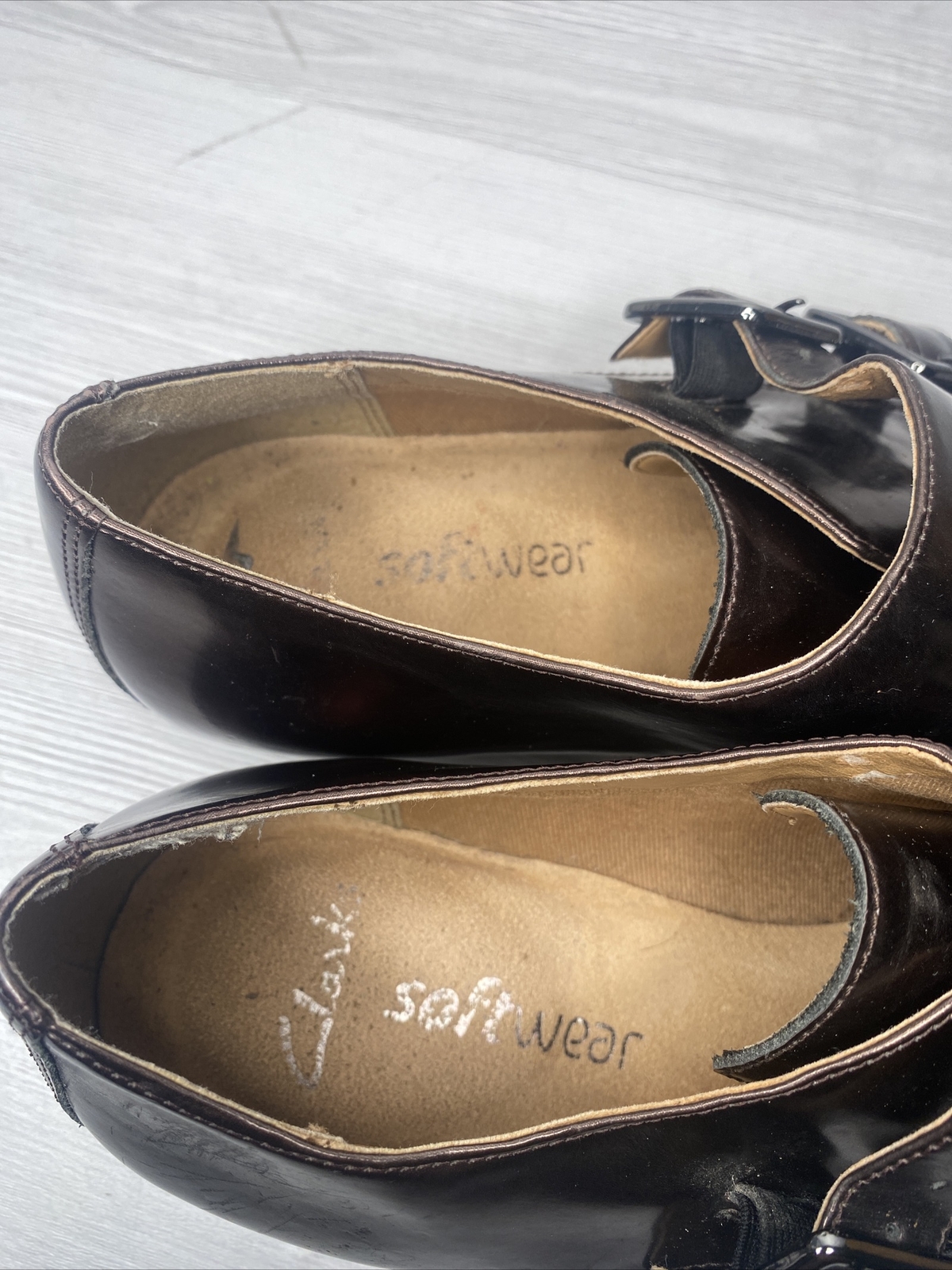 Clarks Flat Shoes Womens Size Size 5 Shiny Leather Low Heel Buckle Monk ...