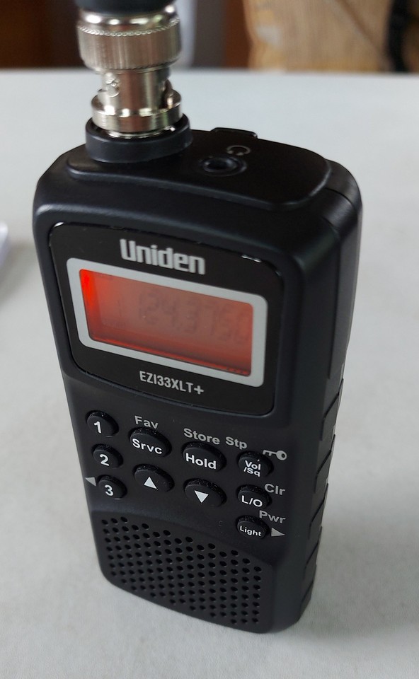 Uniden Bearcat EZI33 XLT+ Handheld Radio Scanner Airband/VHF/UHF/FM ...