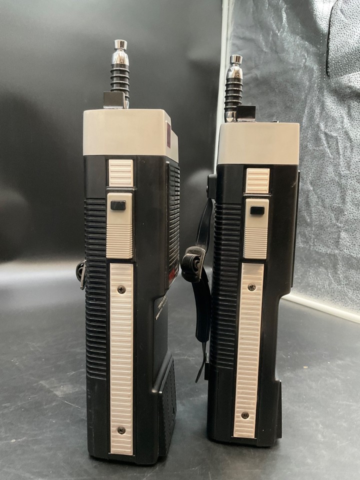 Realistic TRC-210 Walkie Talkies 5 Watt 40 Channel Transceiver SET *Not ...
