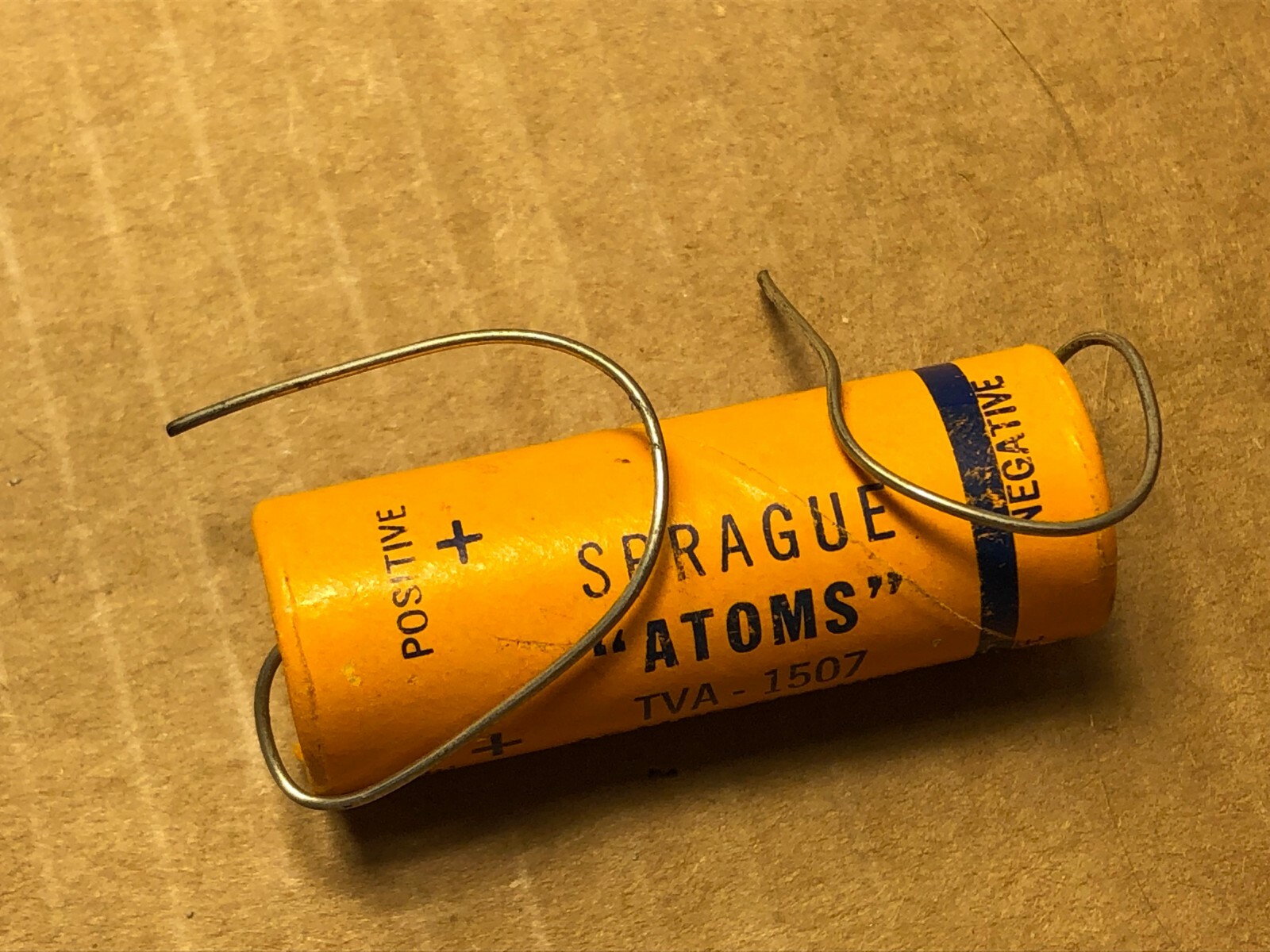 NOS Vintage Sprague Atom 16 uf 250v Capacitor TVA-1507 Axial Tube Amp ...