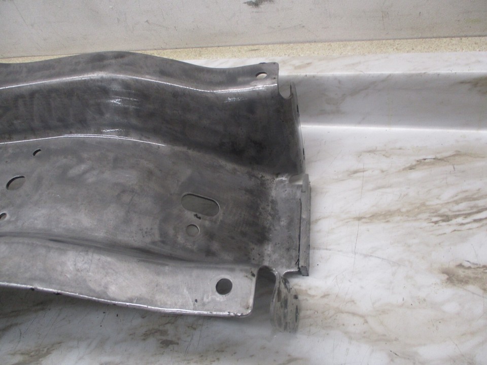 99 01 02 03 04 2000 2001 2002 2003 Ford F350 F250 Fuel Tank Frame ...