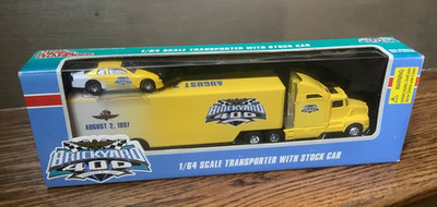 Racing Champions 1997 Brickyard 400 Transporter with Stock Car 1:64 Die ...