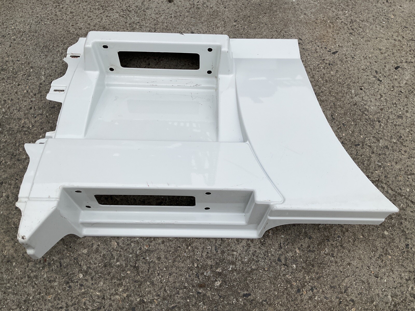 82749436 RH Chassis Fairing for Volvo | eBay