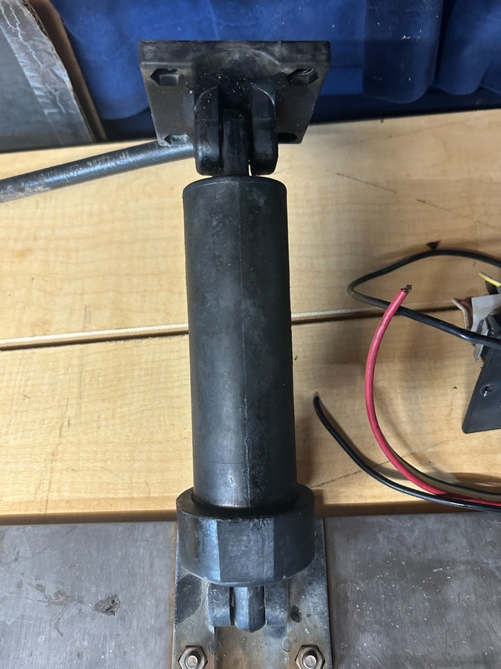 Boat Leveler Co Trim Tabs Kit 12v With Pump And Rams | eBay