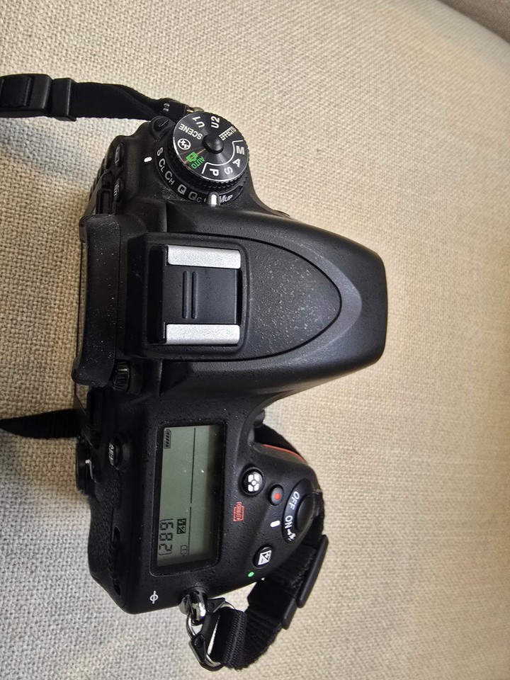 Nikon D750 24.3MP Digital SLR Camera Body Only with 3.2" LCD Screen ...