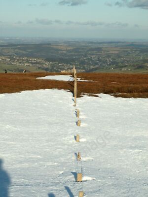 Photo 6x4 Straight down the line Holme/SE1005 A new fence line on ...