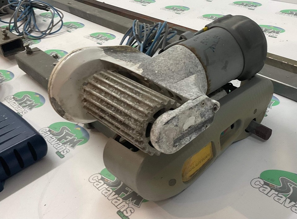 Powrtouch Evolution Single Axle Manual Engage Caravan Motor Mover | eBay UK